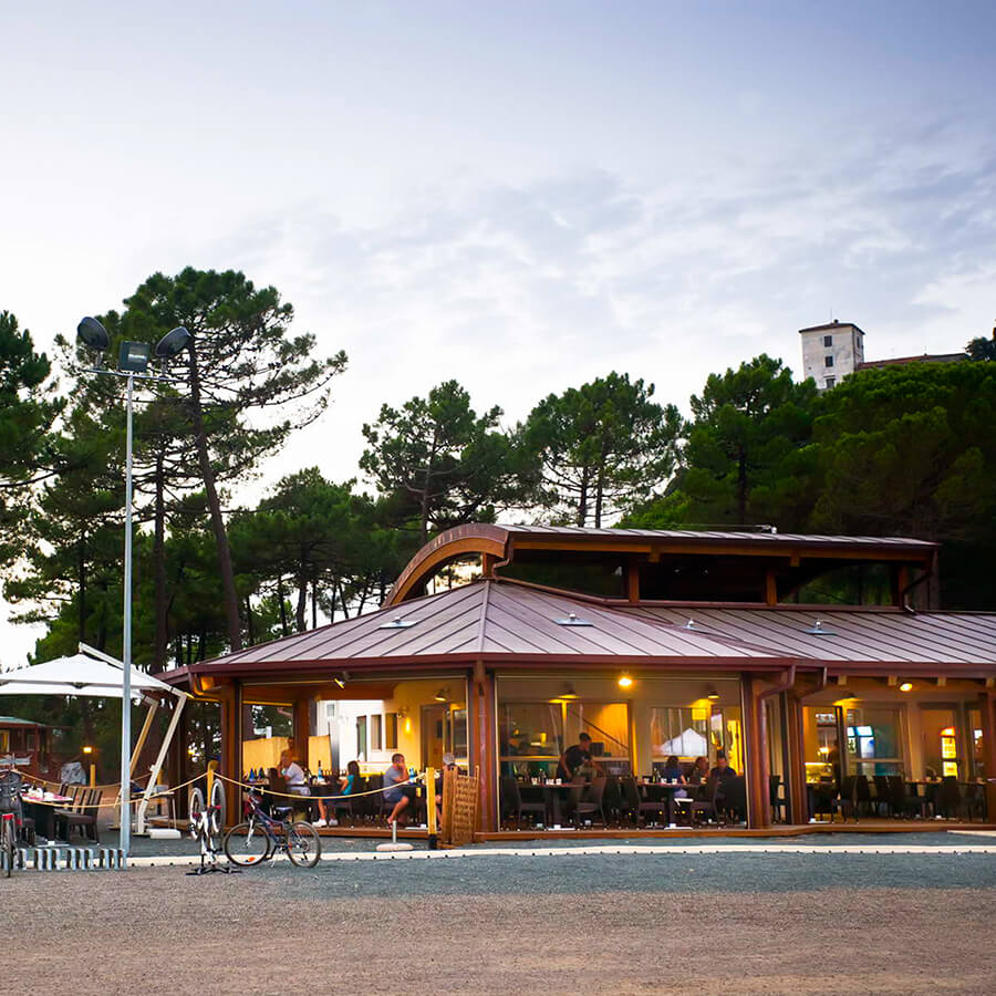 Ristoranti e Servizi a Punta Ala - Camping PuntAla